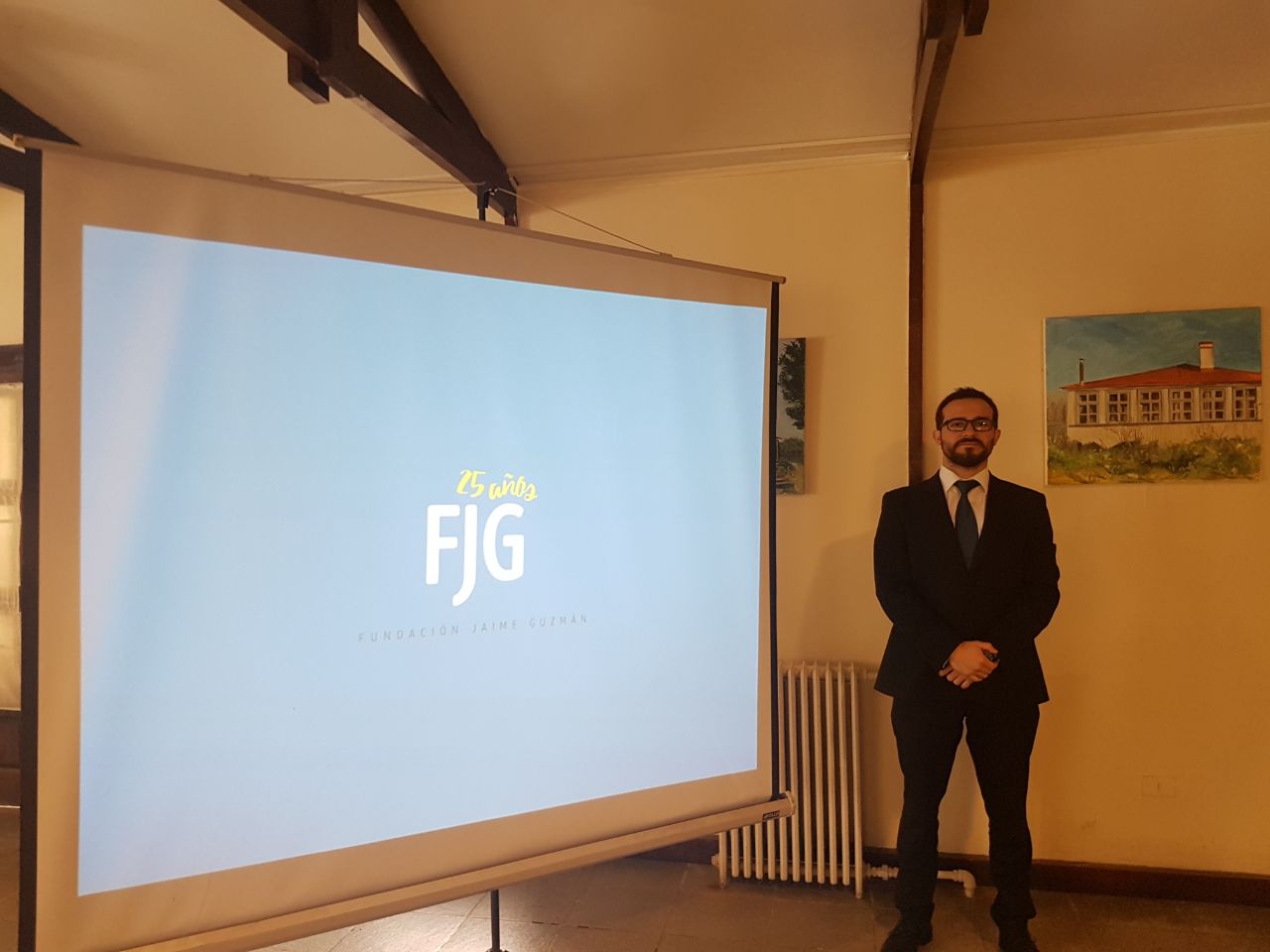 Conociendo a Sebastián Sotelo, Asesor Legislativo y colaborador del ...